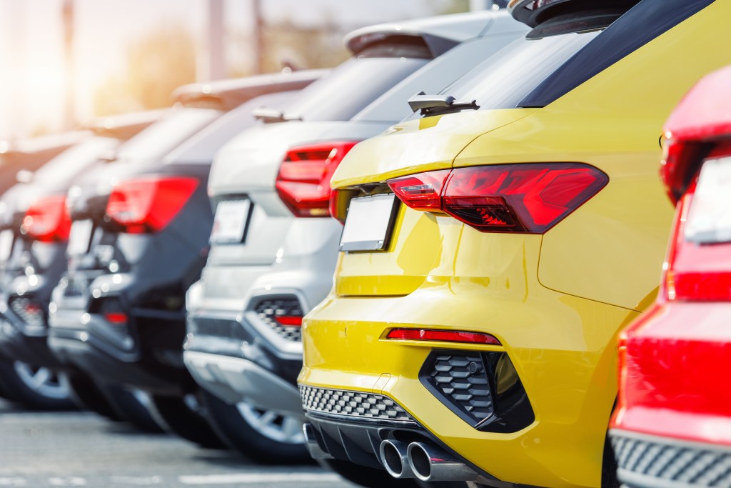 Does car color affect car payment? - Caribou
